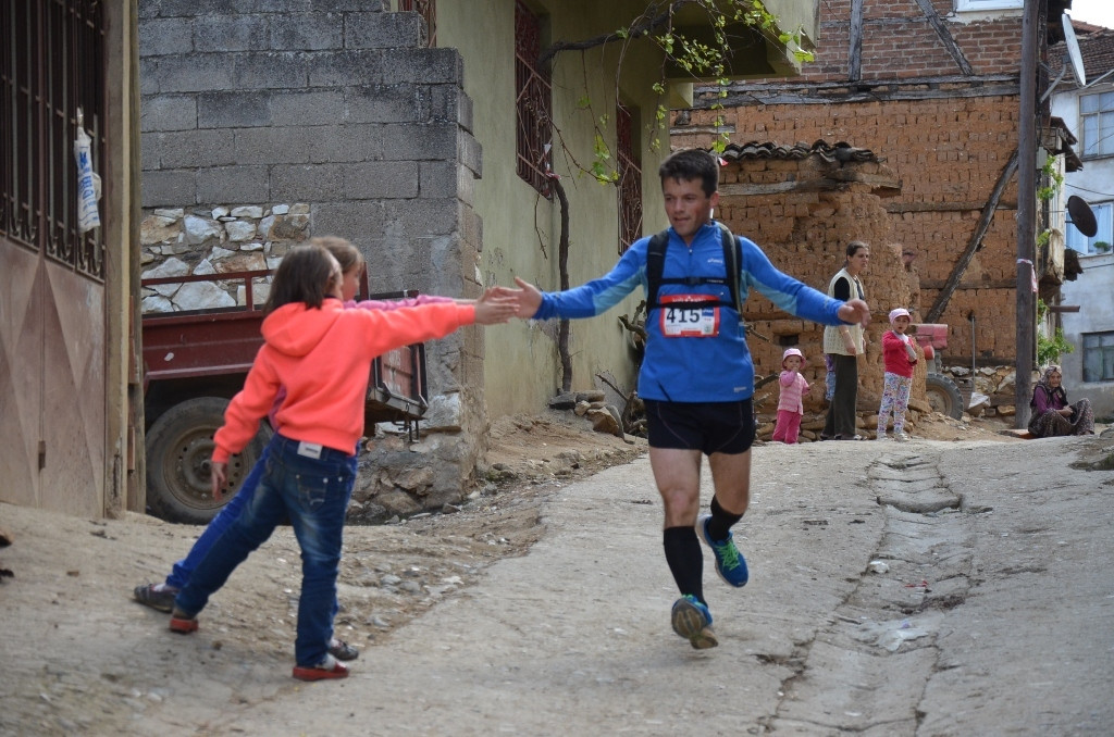 TÜRKİYE’NİN EN BÜYÜK MARATONU İZNİK ULTRA'YA SAYILI SAATLER KALDI