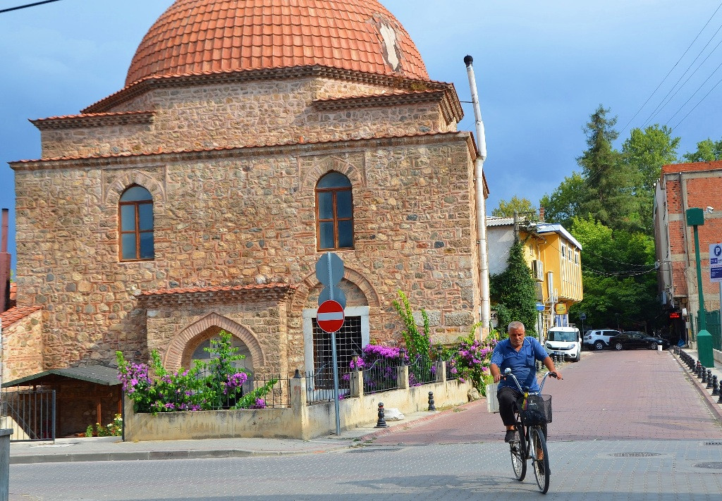 YARIM ASIRDIR BİSİKLETLERE HAYAT VERİYOR
