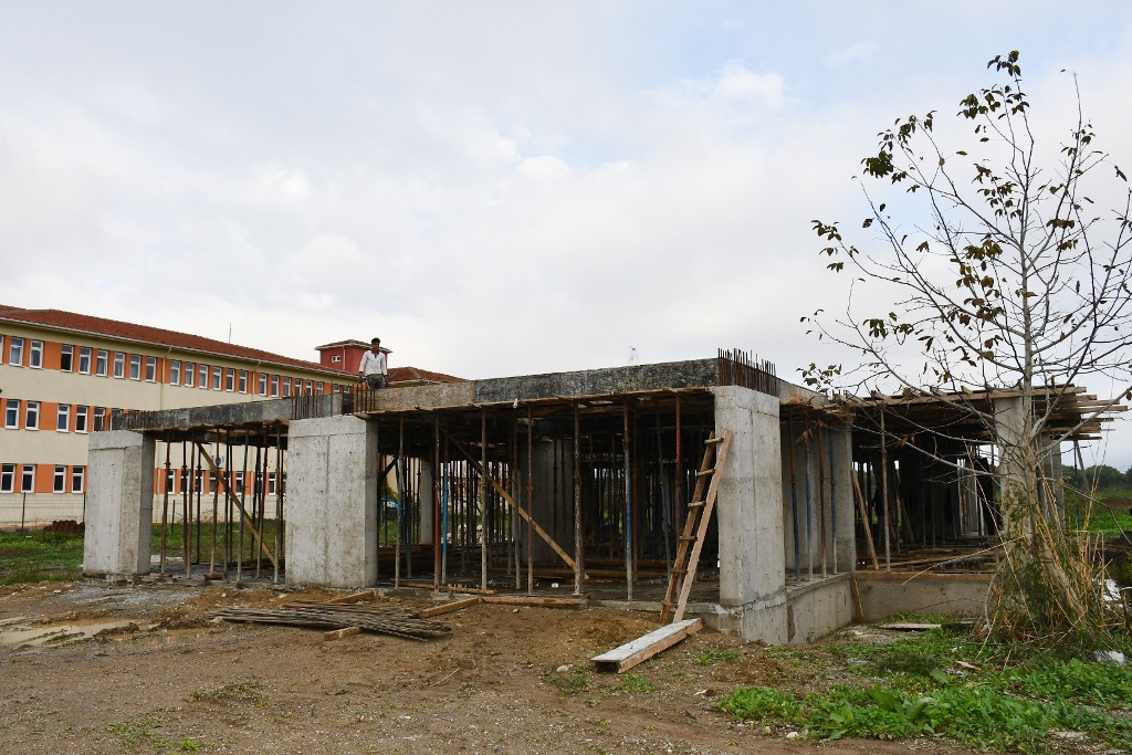 İZNİK, TARİHİNİN EN BÜYÜK SPOR YATIRIMLARINA KAVUŞUYOR